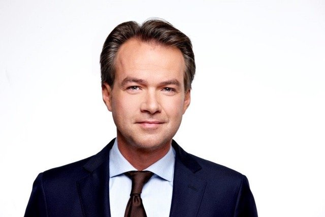 RTL4 nieuwslezer Antoin Peeters in jury Philip Bloemendal Prijs | Beeld ...