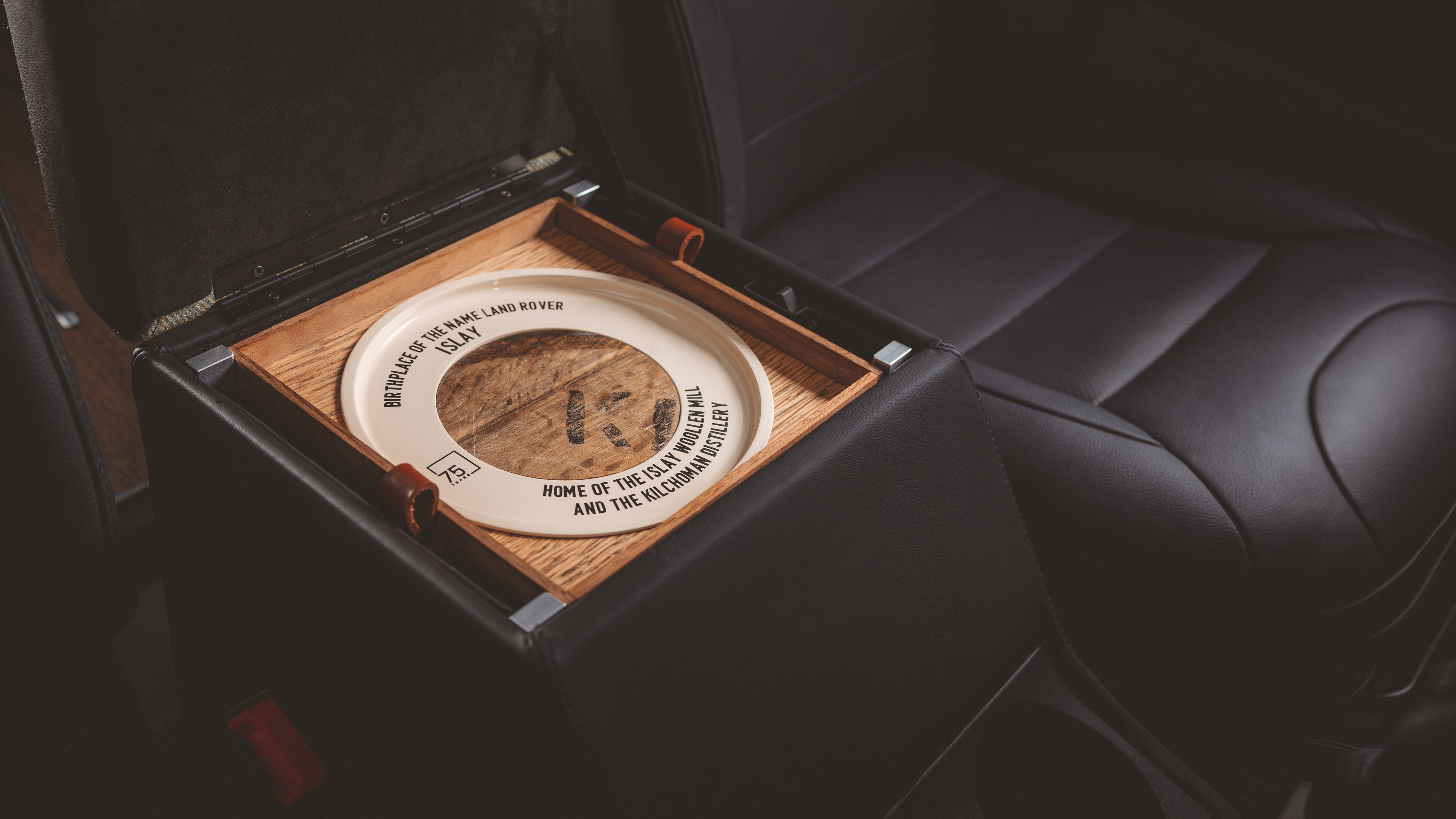 04_Land-Rover-Classic-en-Kilchoman-Distillery-lanceren-limited-edition ...