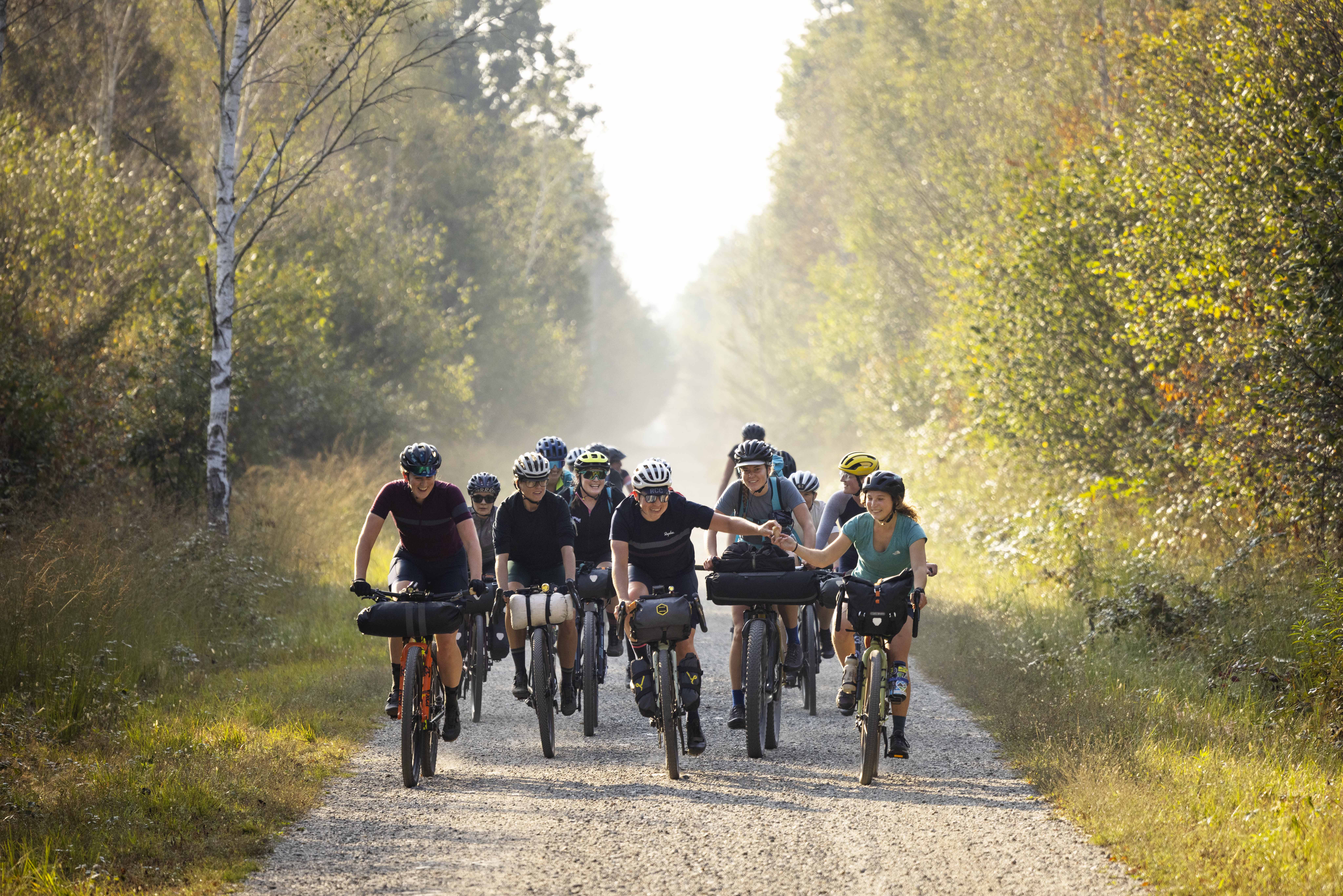 Komoot en IRIS lanceren bikepackingweekend voor vrouwen | komoot Newsroom