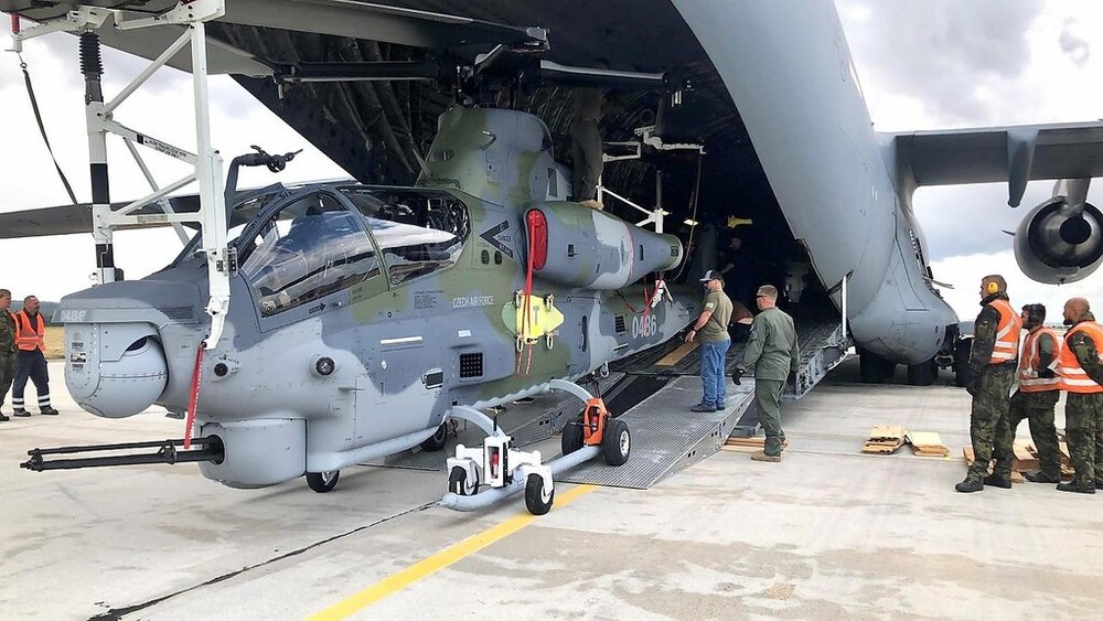 The first two Viper helicopters are in the Czech Republic | Bell Newsroom