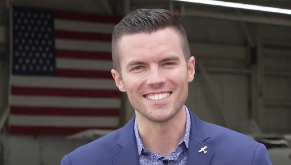 A Day in the Life of Regional Sales Director Derek Moore | Textron ...