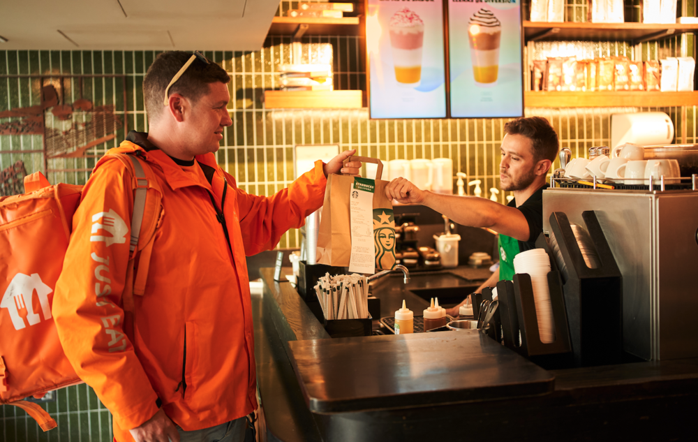 Just Eat élargit son offre avec Starbucks | Espace presse Just Eat ...