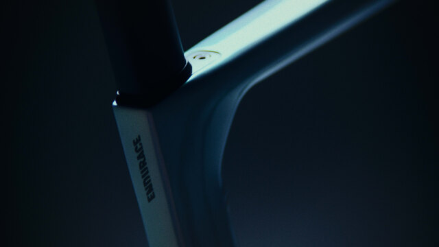 PURE CONFIDENCE. PURE CYCLING. CANYON UNVEILS THE NEW ENDURACE CFR ...