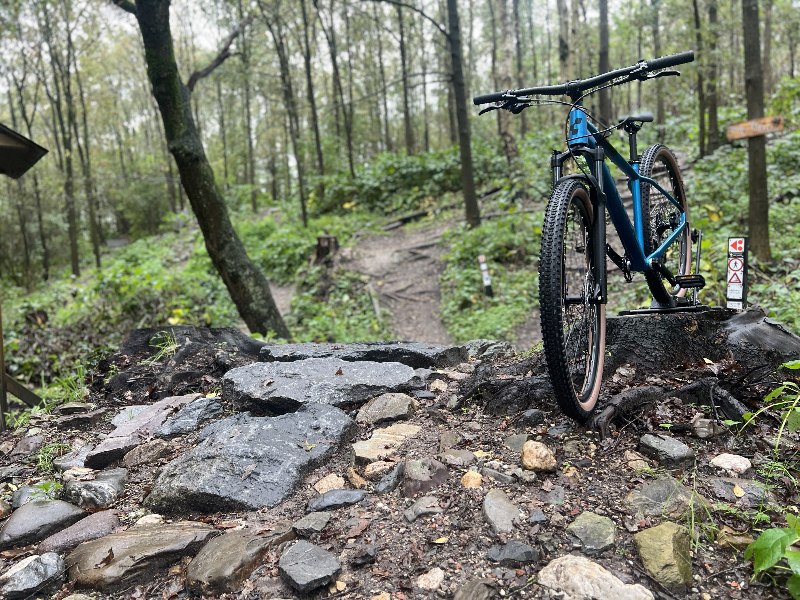 Nieuwe CUBE Rock Slab geopend bij MTB-route Fractury Dak van Netersel ...
