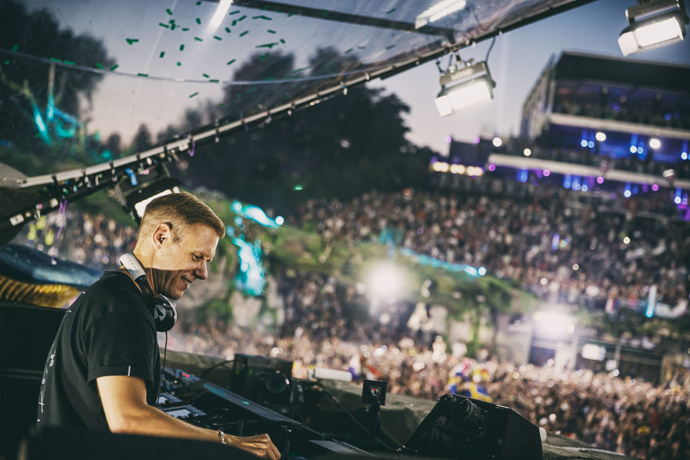 Armin van Buuren Wraps Tomorrowland 2024 Performances with a Stunning Mainstage Set Featuring ...